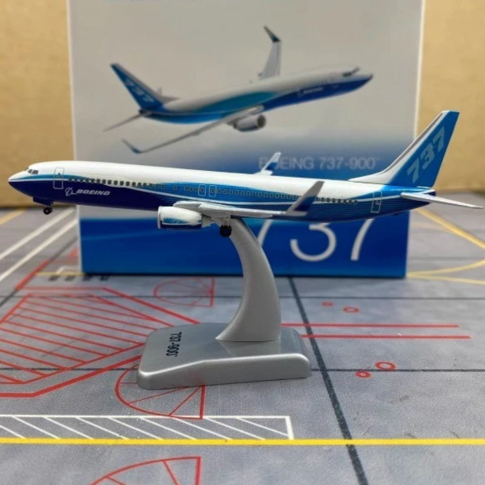 Hogan Boeing 737-900WW 1/400 Aircraft Scale Model – Aircraft Model Store
