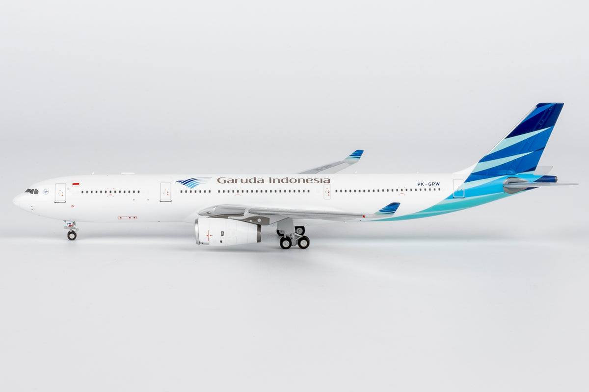 NG Models Garuda Indonesia Airbus A330-300 PK-GPW 1/400 Scale ...