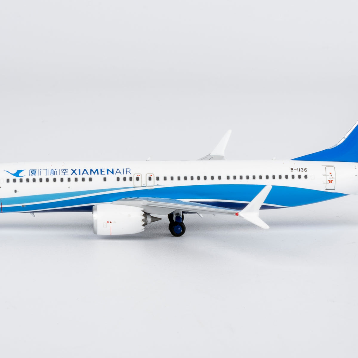 NG Models Xiamen Airlines with "2000th Boeing Aircraft for China" titl ...