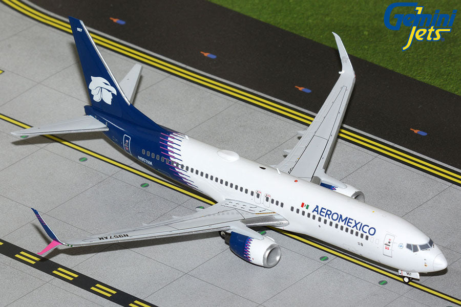GeminiJets Aeromexico Boeing B737-800S N957AM (New Livery) 1/200 Scale ...