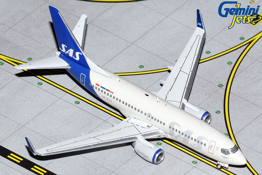 GeminiJets Scandinavian Airlines (SAS) Boeing 737-700W SE-RJX 1/400 ...