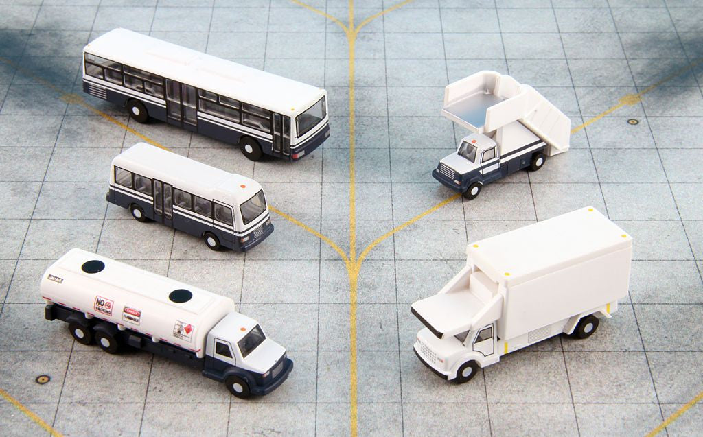 Gemini200 Airport Service Vehicles Set 1/200 G2APS450 - Aircraft Model ...