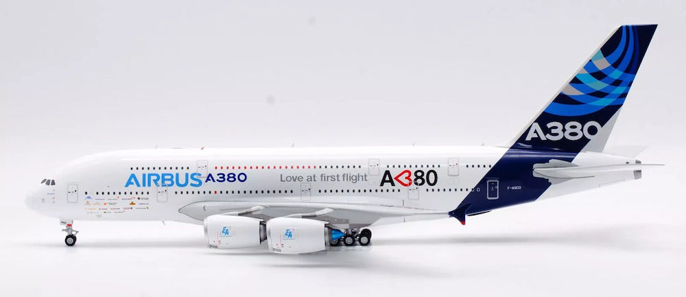 SQ Wings Airbus House Color "Love at First Flight" Airbus A380 F-WWDD ...